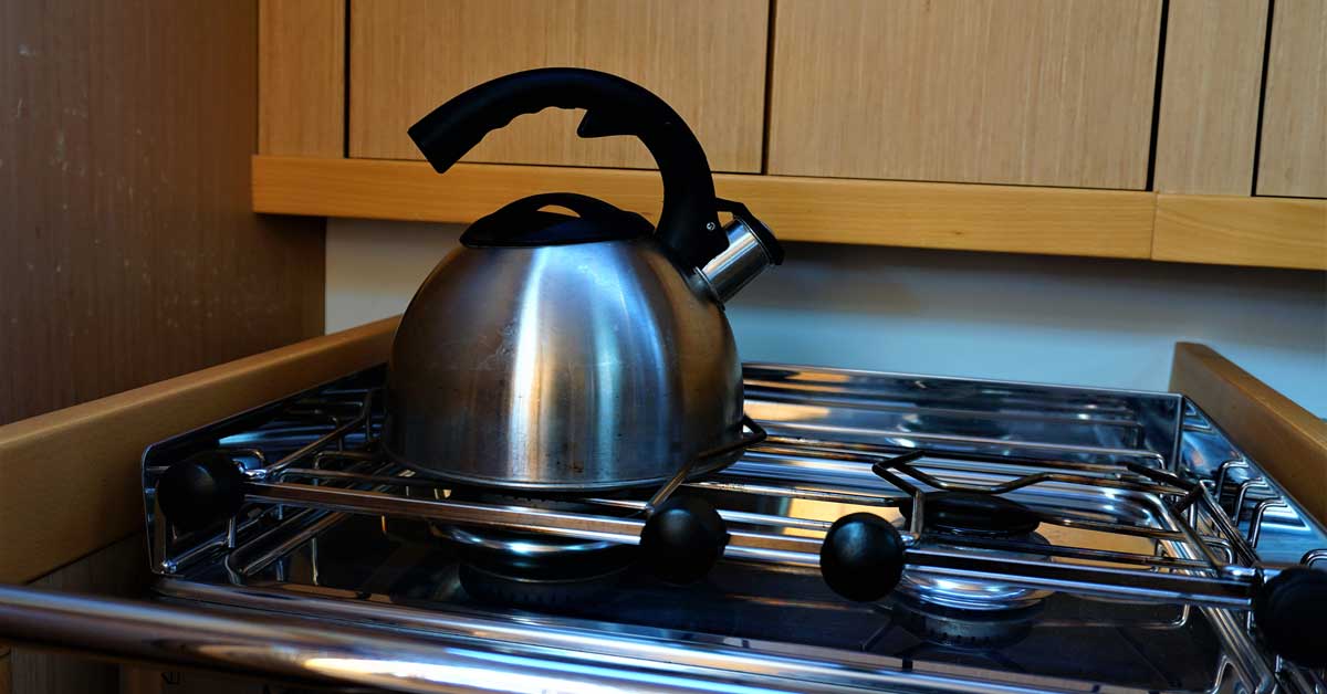 How to Use a Stove Gimbal – Life of Sailing