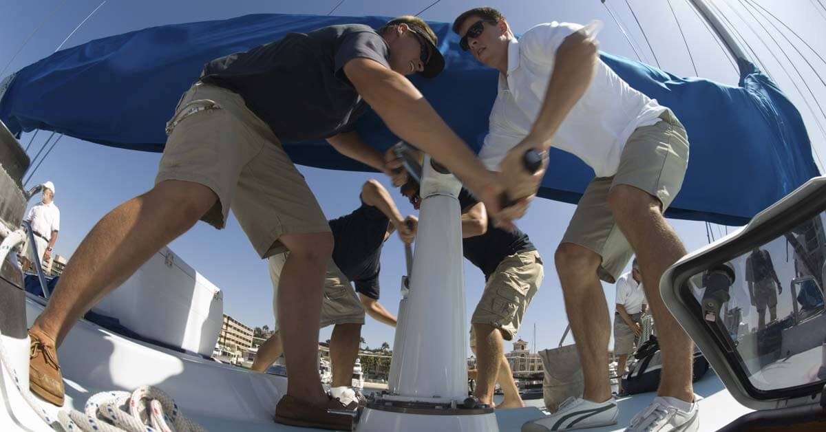 Crew Hierarchy on a Sailboat – Life of Sailing