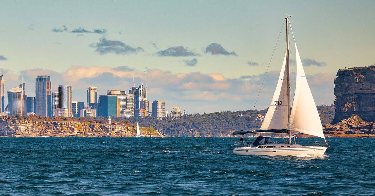 Essential Sailing Maneuvers & How To Master Them – Life of Sailing