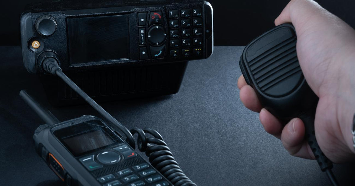 Best Handheld VHF Radios – Life of Sailing