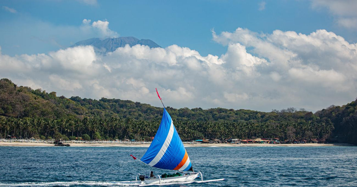 How To Sail a Small Sailboat – Life of Sailing