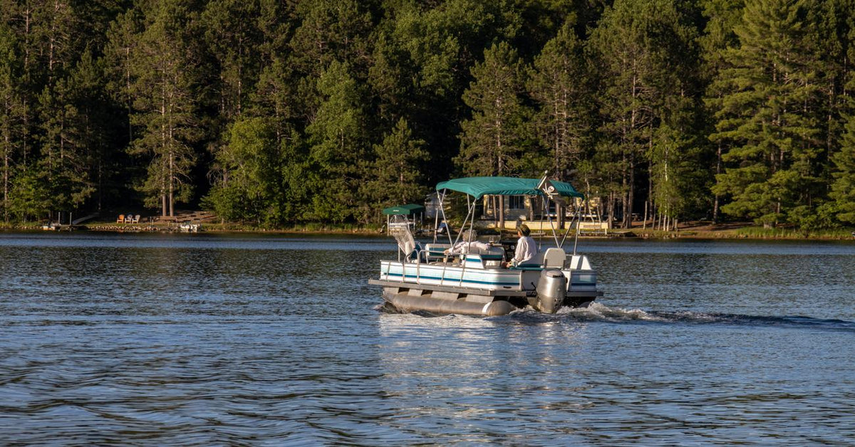 Where Is The Gas Tank On A Pontoon Boat? – Life of Sailing