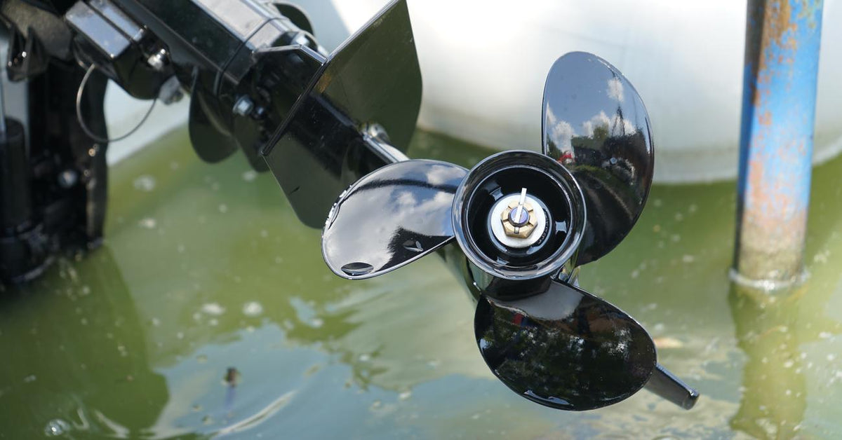 Best Prop Pitch For A Pontoon Boat – Life of Sailing