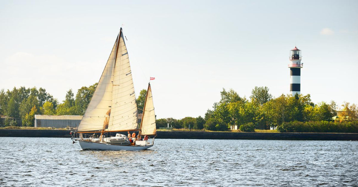 What Sailboats Are Made In The USA? – Life of Sailing